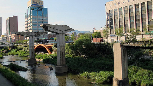 Restoration of Cheonggyecheon River – Seeds of Good Anthropocenes